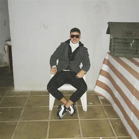 Simone Lamberti Simonelamberti • Threads Say More