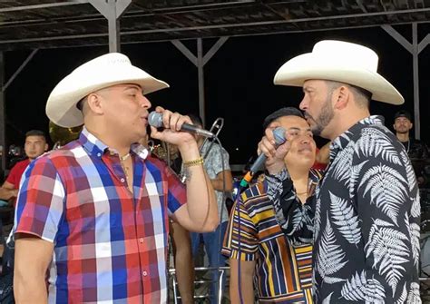 Las Millonarias Cifras Que El Flaco Y Grupo Firme Rebasaron Con Sus
