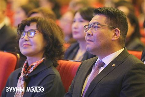 ФОТО “Сувилагчид ээлтэй Монгол 2022” сэдэвт сувилахуйн үндэсний чуулган