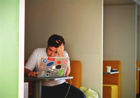 Wordpressの画面が真っ白に！エラーの原因やfunctionsphpがutf 8bom付きの確認と対処法は？ Keilog