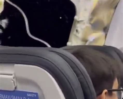 Alaska Airlines Flight Makes Emergency Landing After Pressure Issue Insider Paper