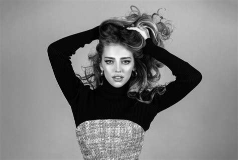 Premium Photo Fashionable Woman In Pink Corset Fashion Woman In Vogue