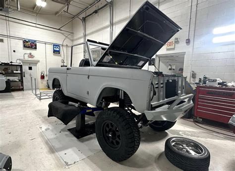 Bodys By Hartman Viva Chassis