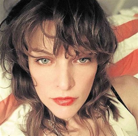 Milla Selfies Rmillajovovichfandom