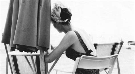 Para Leer En La Piscina El Bello Verano Zeleb