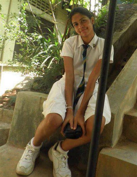 Sri Lankan School Girls 3 Sri Lankan And Desi Indian Girls