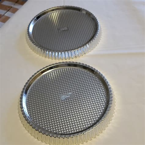 Pampered Chef Kitchen Pampered Chef Flutted Torte Pans Pie Pans 2
