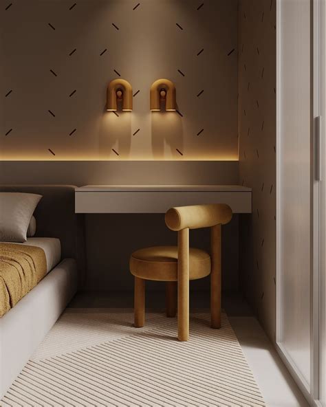 이 방은 정말 세련된 감각을 잘 살린 공간이에요 벽에서 나오는 은은한 조명이 전체적으로 따뜻하고 아늑한 느낌을 줍니다 조명 디자인 덕분에 빛이 퍼져 벽의 패턴이 살아나며