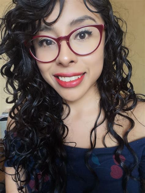 Pin By Donna On Accessories Hairstyles With Glasses Curly Hair