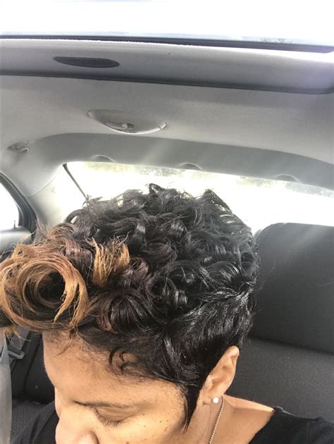 Pin By Anne Daniels On Pixie Slayed Hair Cuts Hair Styles Beauty