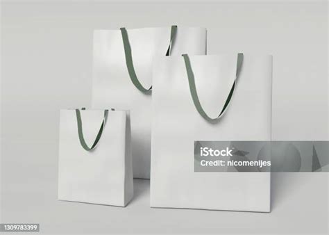 3d 일러스트레이션 흰색 쇼핑백 3개 가방에 대한 스톡 사진 및 기타 이미지 가방 개념 구매 Istock