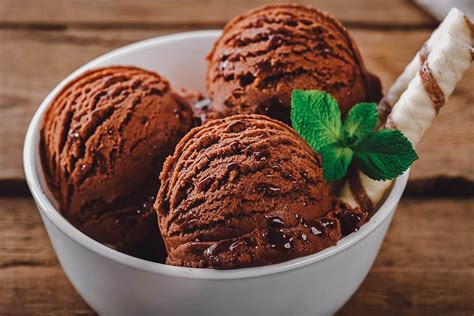 25 Supremely Delicious Ice Cream Flavors Will Fly For Food