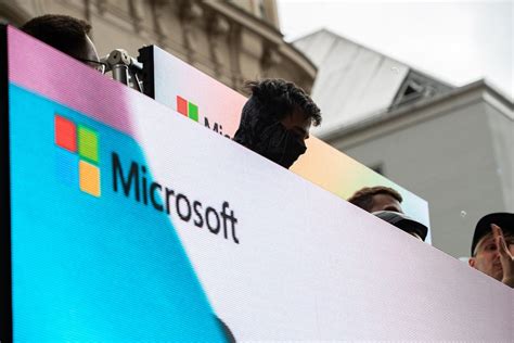 Microsoft Found Iranian Hackers Targeted A 2020 Us Presidential Campaign