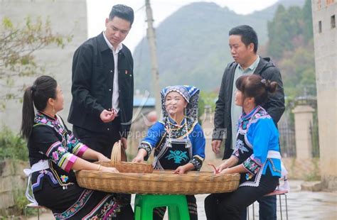 贵州黔西一线走访问民生 人民图片网