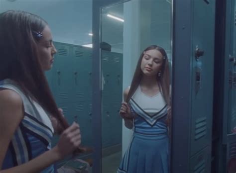 Olivia Rodrigos Good 4 U Jumps Into Top 25 At Pop Radio Marshmello And Jonas Brothers Leave