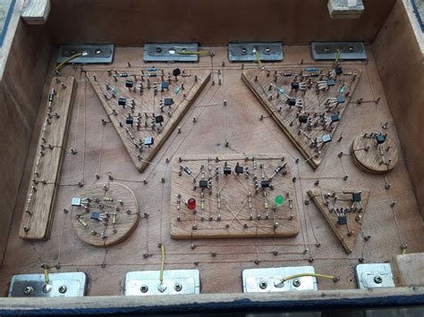 Giant 555 Timer Hackaday Io