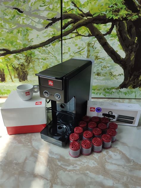 일리커피 머신 Y33 커피잔 당근 중고거래