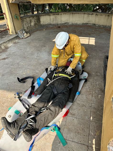 Rishabh Dixit On Linkedin Participated In Rescuing Casualty Through