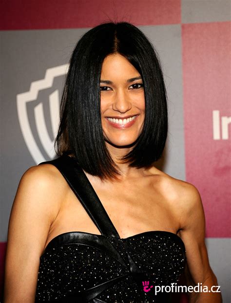 Qorianka Kilcher Hairstyle Easyhairstyler
