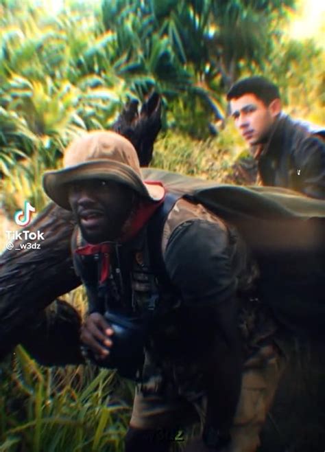 Kevin Hart Jumanji 3 Camouflage Vest Kevin Hart Disney Quotes Funny