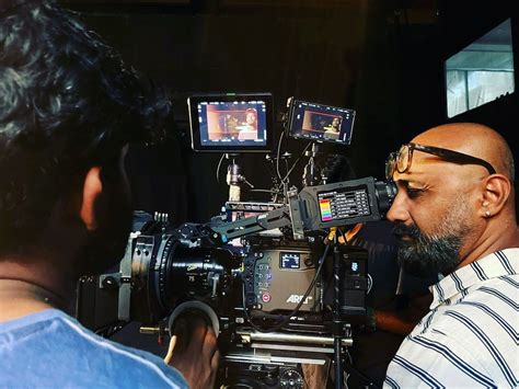 മഞ്ജു പിള്ളയ്ക്ക് പിന്നാലെ പുതിയ വീട് വാങ്ങി ഭർത്താവ് സുജിത് വാസുദേവും പാലുകാച്ചലിന്