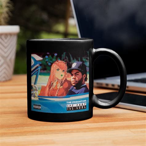 Caneca Personalizada Ice Cube X Zero Two Paródia The Predator Darling In The Franxx Branca