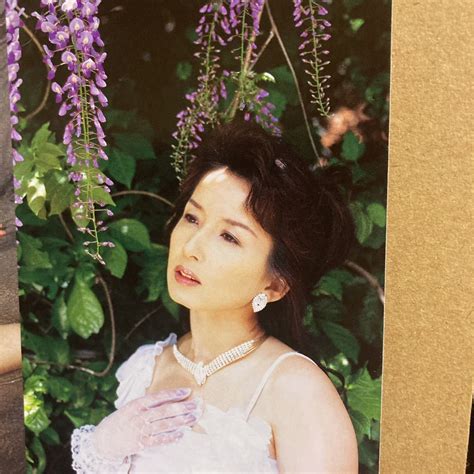 富士出版 久保千代子さん 超秘蔵ヘアヌード写真集 切り抜き 8ページ中古のオークション落札情報