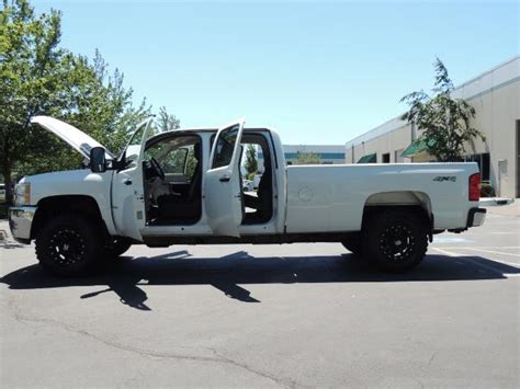 2011 Chevrolet Silverado 3500 4x4 Crew Cab Long Bed 66 Duramax