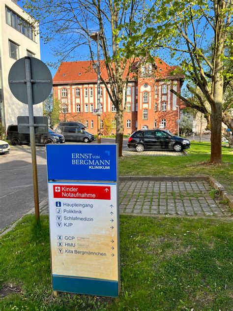 Diego Gonzalez Rivas On Linkedin 3 Uniportal Vats Anatomic Segmentectomies Today In Potsdam