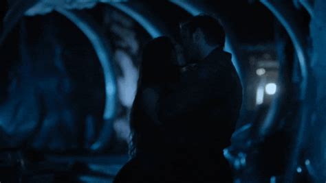 Elektra Daredevil Gif Elektra Daredevil Kiss Discover Share Gifs