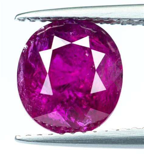 No Reserve Intense Red Himalayan Arc Ruby 428 Ct Catawiki
