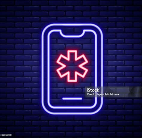 벽돌 벽 배경에 고립 된 비상 전화 911 아이콘빛나는 네온 라인 전화 경찰 구급차 소방서 전화 전화 다채로운 개요 개념 벡터 Brand Name Smart Phone에