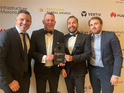 Console Connect Named Connectivity Innovator Of The Year At 2023 Datacloud Global Awards