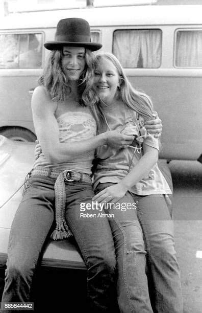 Couple Picture Poses Couple Posing Couple Pictures Girl Pictures Cher 1970s Hippies 1960s