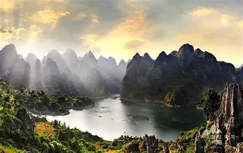兴义风景区万峰林 兴义市万峰林景区 兴义万峰林 大山谷图库