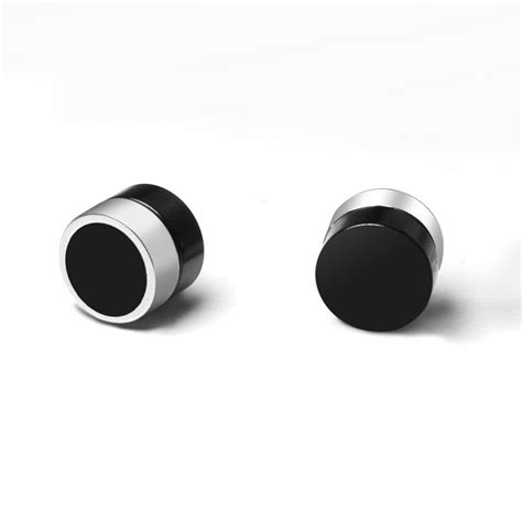 Badu Bg Модерен титанов стоманен магнит с единични щипки за уши за мъже жени без пиърсинг Черни