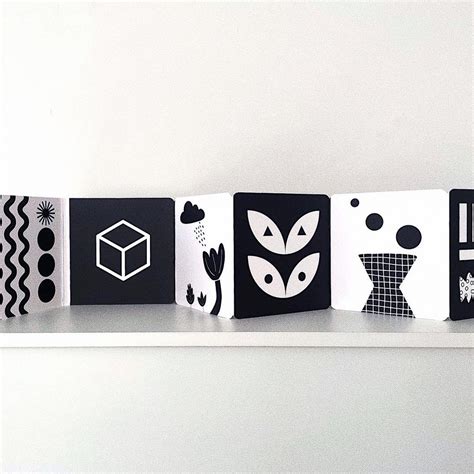 아기 신생아 초점책 시각 자극 영유아 조리원 출산선물