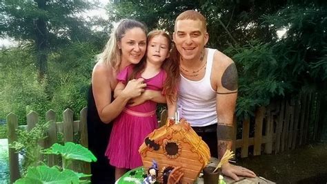 Melis Ülken Ile Athena Gökhan Boşandı