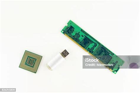 컴퓨터 프로세서 Ram 칩 및 휴대용 메모리 스틱 0명에 대한 스톡 사진 및 기타 이미지 0명 Cpu Usb 메모리