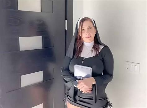 Yinyleon Net Worth Age Bio Husband Height Career