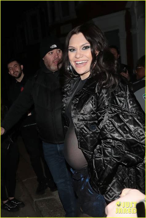 Photo Jessie J Pregnant Bump In London 09 Photo 4900907 Just Jared