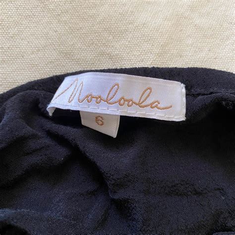 Mooloola Crop Top Womens Fashion Tops Sleeveless On Carousell