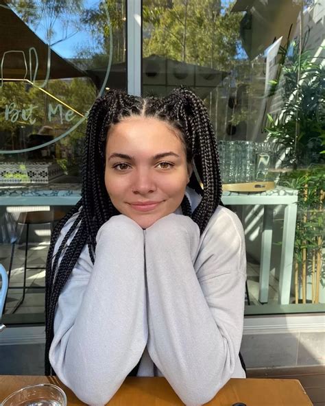 David Bowies Daughter Alexandria Zahra Jones Biography Height Age