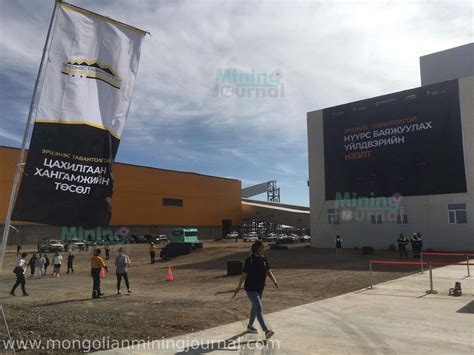 “Эрдэнэс Тавантолгой” ХК ийн жилд 10 сая тонн нүүрс баяжуулах хүчин