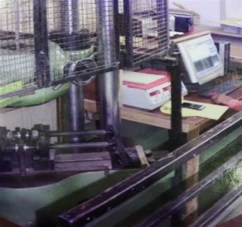 Flexural Test Machine Setup Figure Flexural Test Specimen Download Scientific Diagram