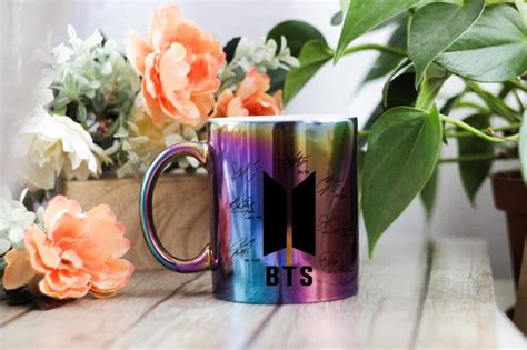 Чашка Bts — ціна 303 грн у каталозі Чашки Купити товари для дому та побуту за доступною ціною на