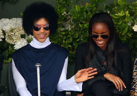 Model Damaris Lewis Sets The Record Straight About Her Relationship