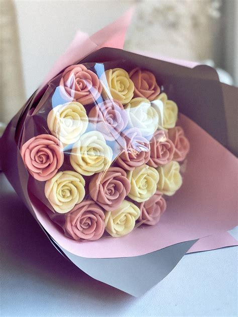 Шоколадные розы в СПБ