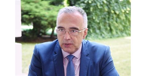 Антон Кутев Има напрежение в сглобката Това е игра на изнудване и извиване на ръце