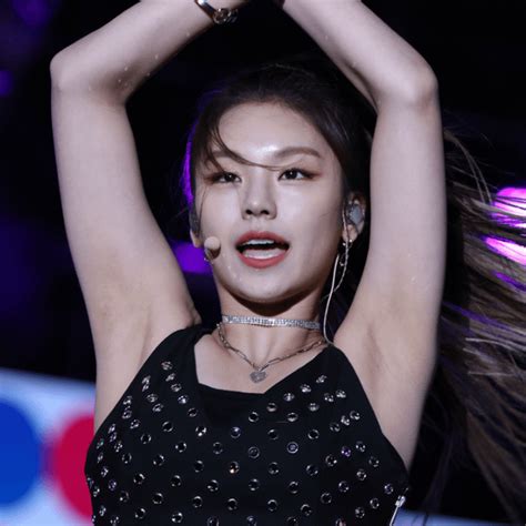 ITZY Yeji KPOP NSFW
